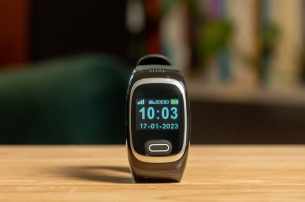 YourStride Review (UK) 2025 → UK Best Elderly's Personal Alarm